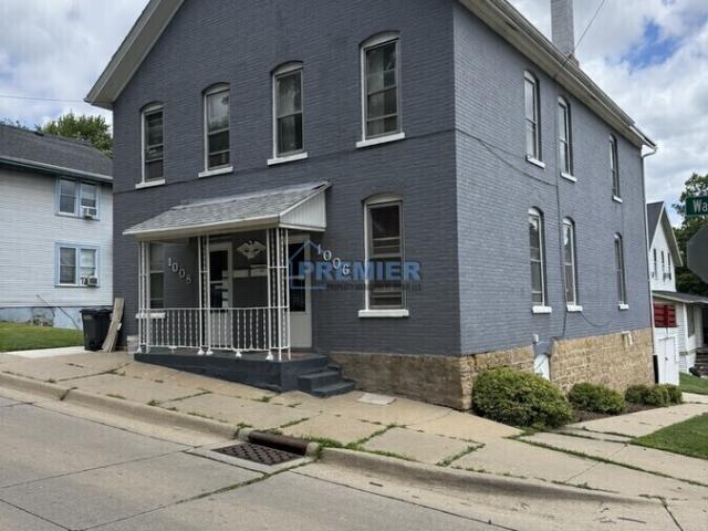 1006 Walnut St, 3 beds, 1 full bath