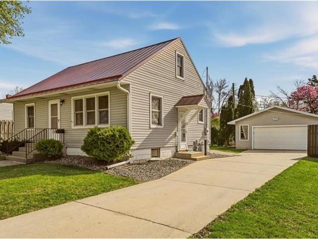 1006 10th Ave NW, Rochester, MN 55901