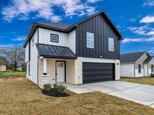 1006 4th St, Hempstead, TX 77445 | MLS #45159 | Compass