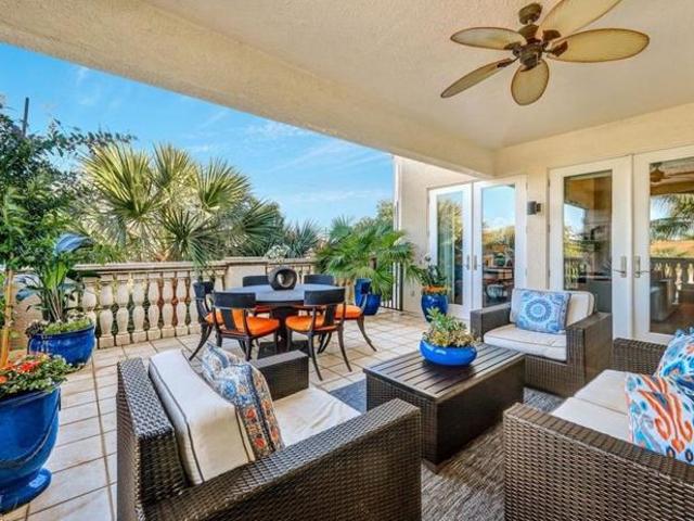 1006 5th St S, Naples, FL 34102