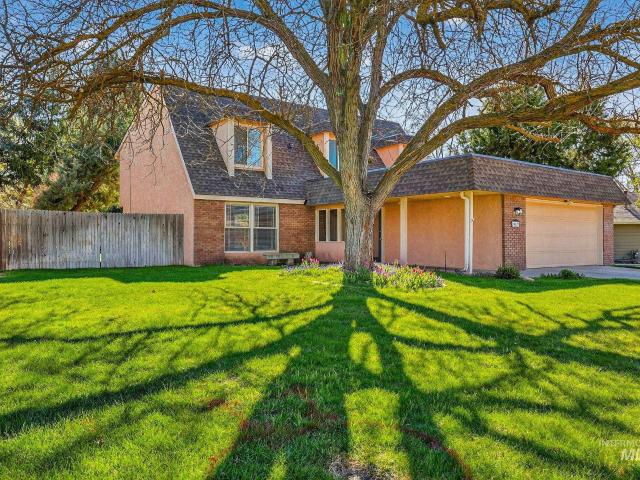 10073 W Westview Dr