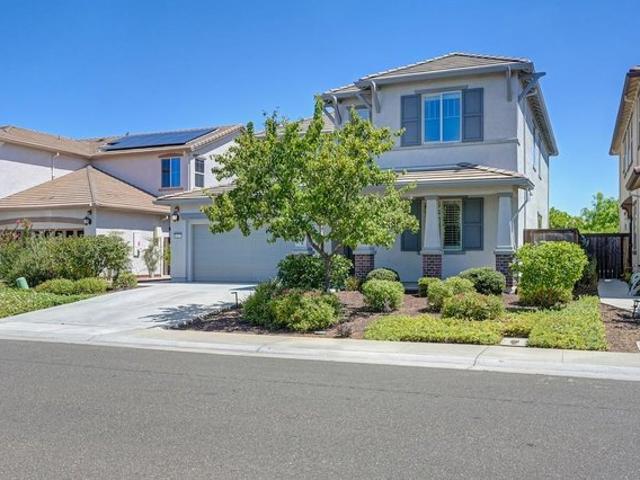 10073 Summerton Cir, Elk Grove, CA 95624