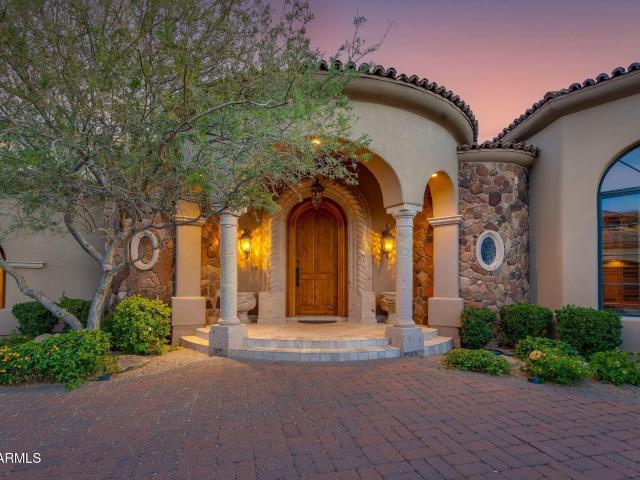 10070 e balancing rock road