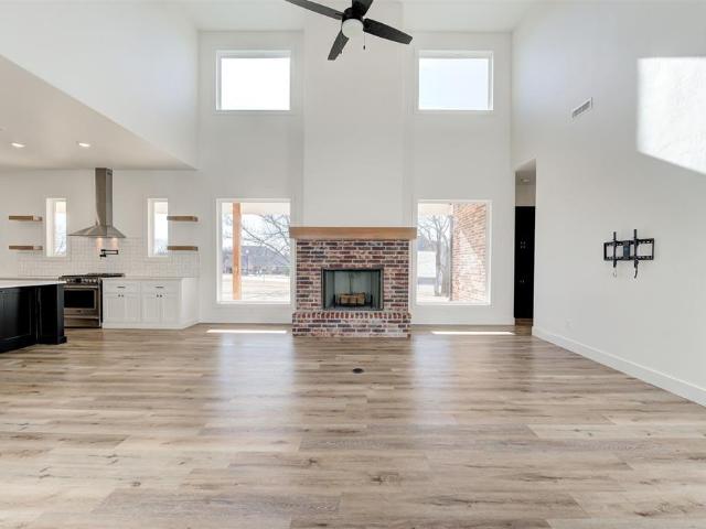 10071 Lacewood Drive