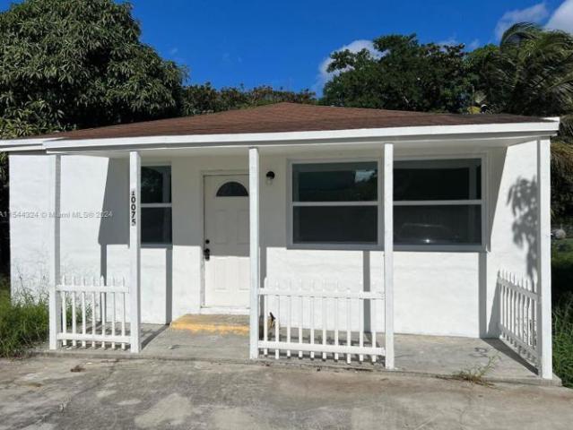 10075 W Jessamine St, Miami, FL 33157