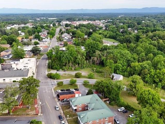 1007 Main St, Mount Airy, NC 27030