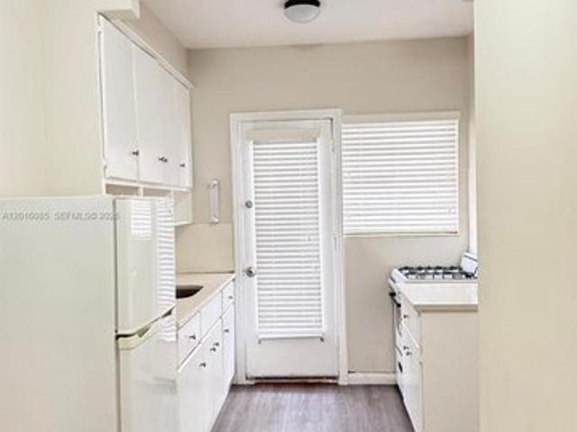 1007 Meridian Ave Apt 9, Miami Beach, FL 33139