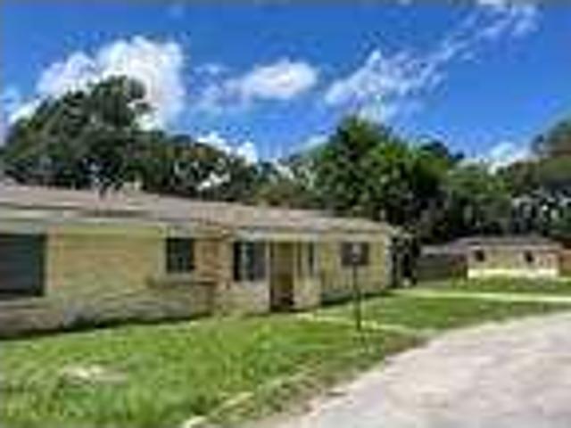 1007 Meyer Street Sealy Texas 77474