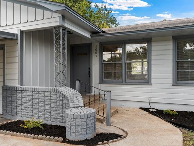 1007 N 61st St, Waco, TX 76710