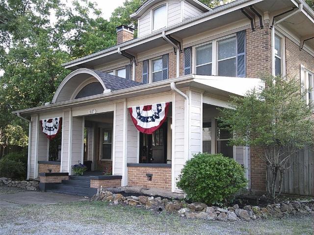 1007 N Center Street