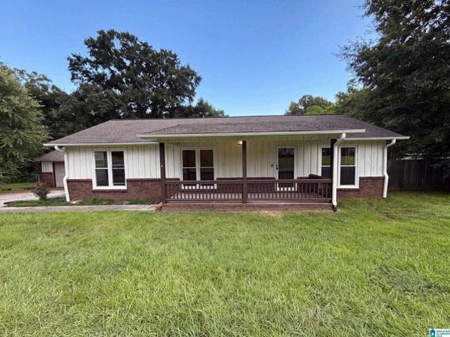 1007 Normandale Dr, Bessemer, AL 35023