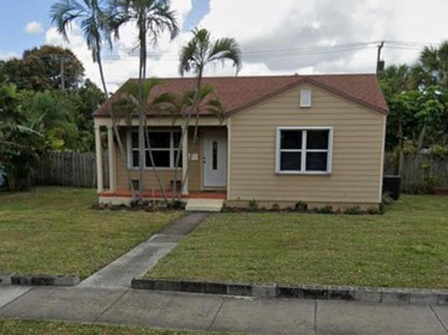 1007 Avon Rd, West Palm Beach, FL 33401
