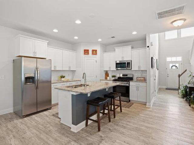 1007 Apogee Dr, Durham, NC 27713