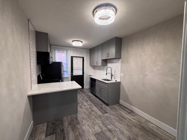 1007 Art Hill Pl