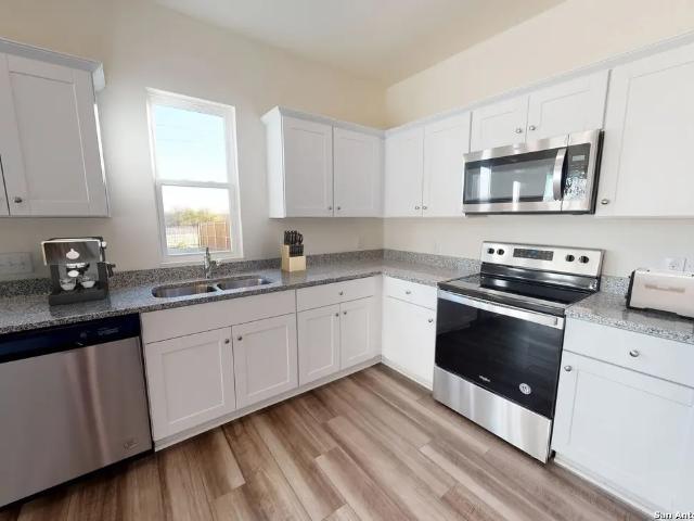 1007 Bulrush St, Adkins, TX 78109 | MLS #1796