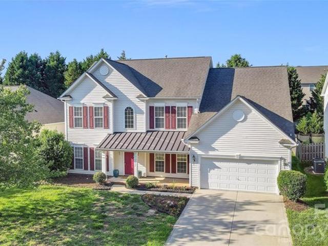 1007 Butterburr Dr, Matthews, NC 28104