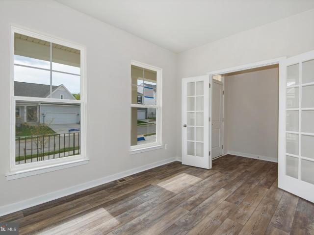 1007 Barksdale Dr, Unit POWELL 60, Charles Town, WV 25414 | MLS #WVJF2022