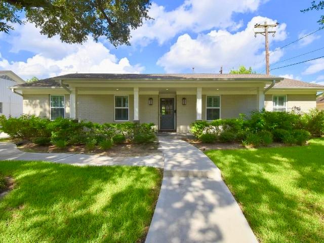 1007 Blue Willow Drive
