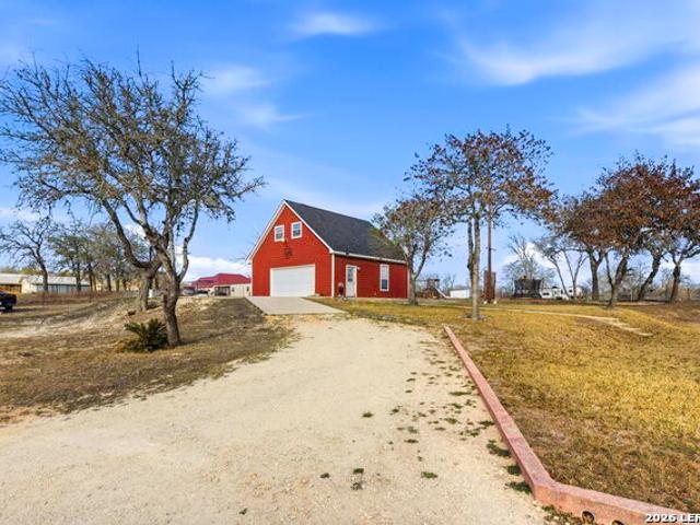 1007 Bluebonnet Lane