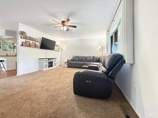 1007 Cedar Ave