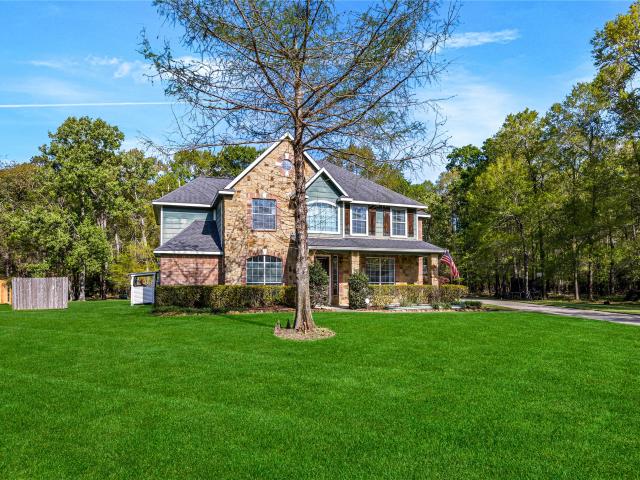 1007 Commons Waterway Dr, Huffman, TX 77336 | MLS #15096 | Compass