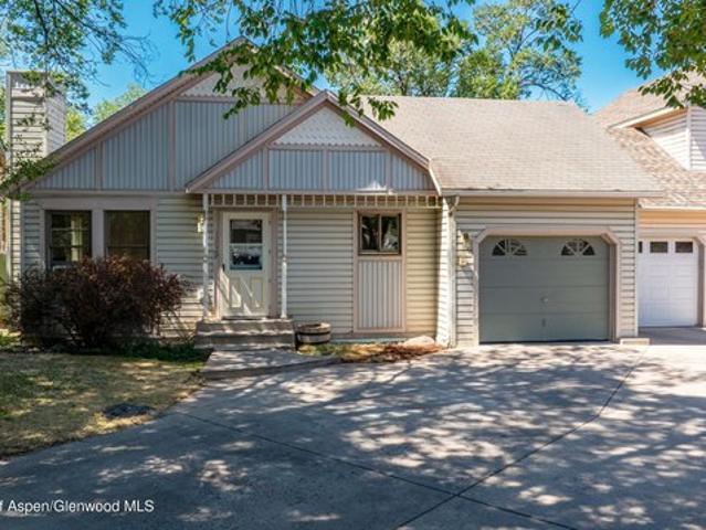 1007 Crown Dr, Carbondale, CO 81623