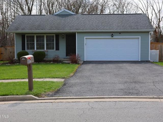 1007 Crystal Ln, Findlay, OH 45840