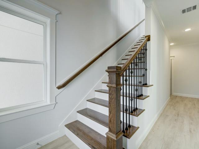 1007 E 28th Street