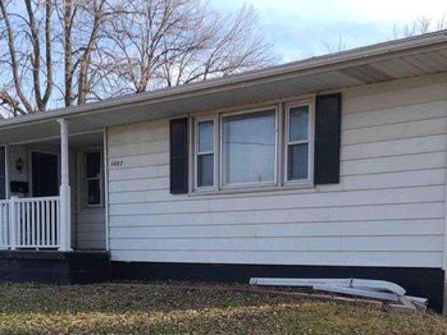 1007 E Monroe St, Mount Ayr, IA 50854
