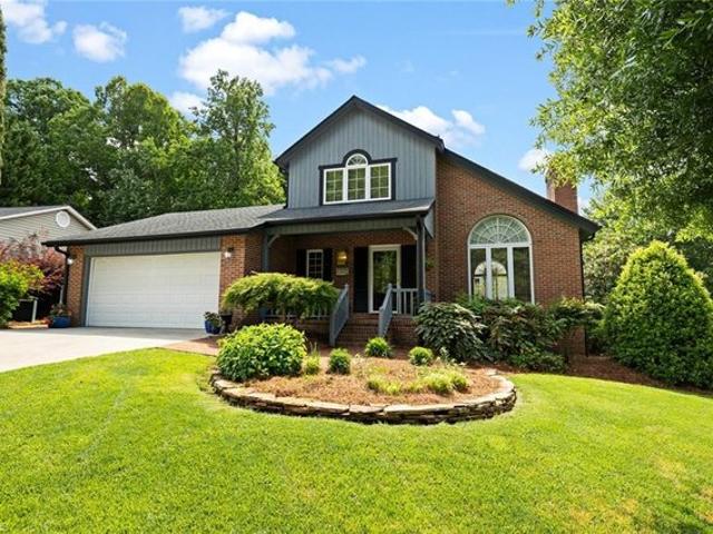 1007 Kings Arms Ct, High Point, NC 27262