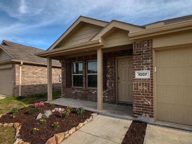 1007 Lady Bird St, Ennis, TX 75119 | MLS #21212 | Compass