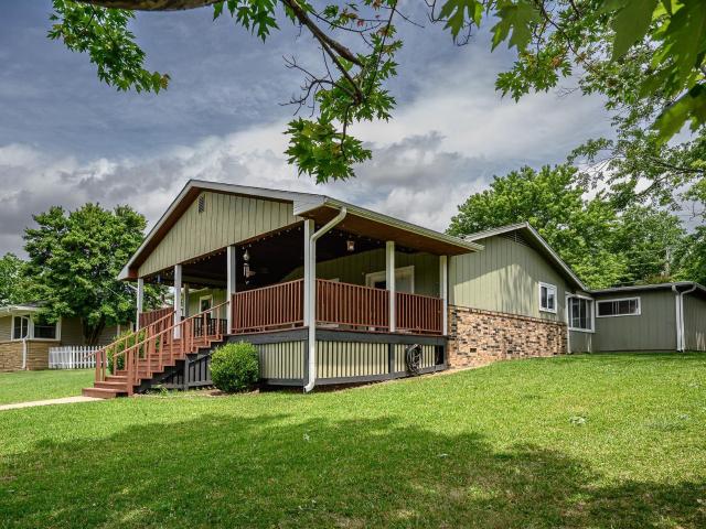 1007 Lakeside