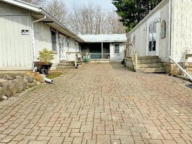 1007 Leesburg Station Rd