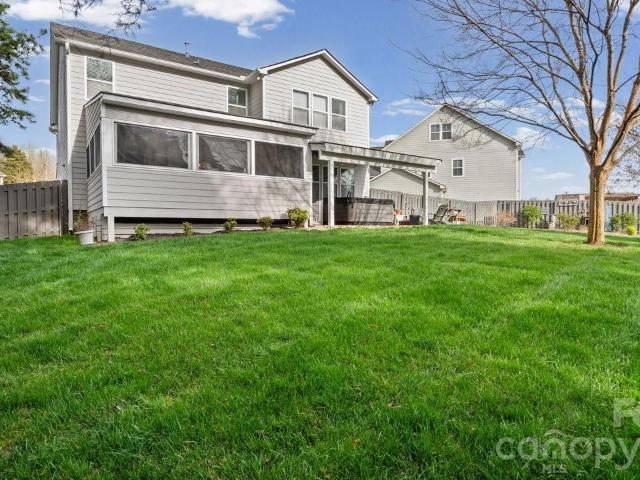 1007 Pine Bark Place