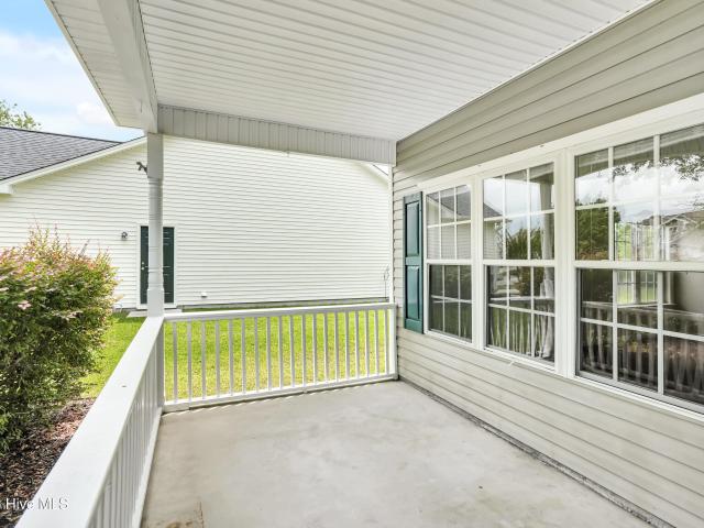 1007 Plum Leaf Court SE