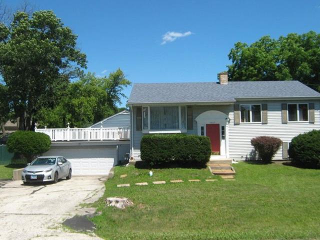 1007 Prairie Lawn Rd, Glenview, IL 60025