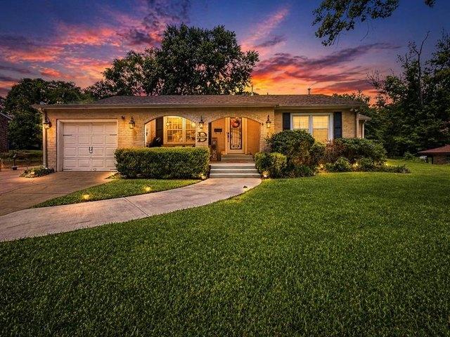 1007 Swanson Dr, Palestine, TX 75801