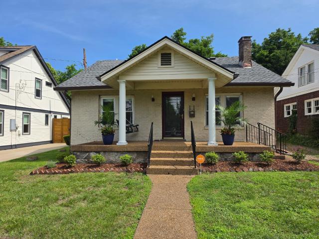 1007 Seymour Ave