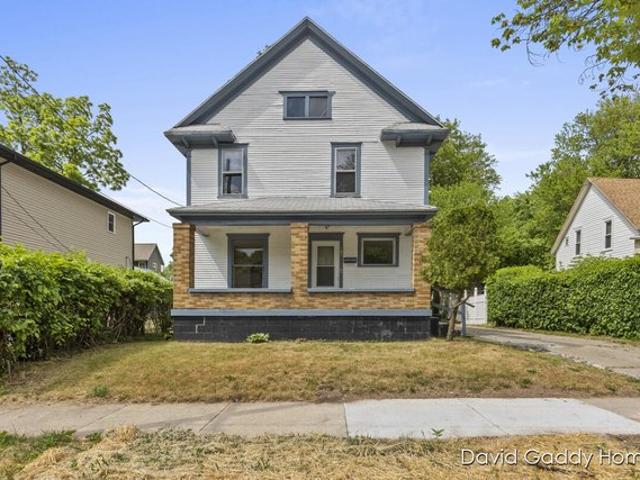 1007 Sherman St SE, Grand Rapids, MI 49506