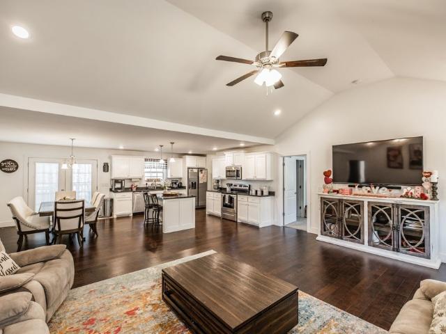 1007 Smiley Troutt Rd