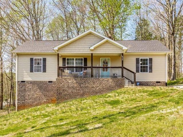 1007 Smiley Troutt Rd, Bethpage, TN 37022