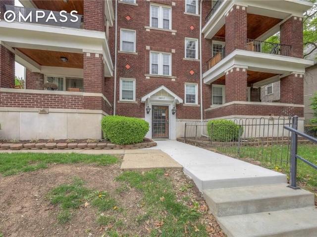 1007 W 41st St, Kansas City, MO