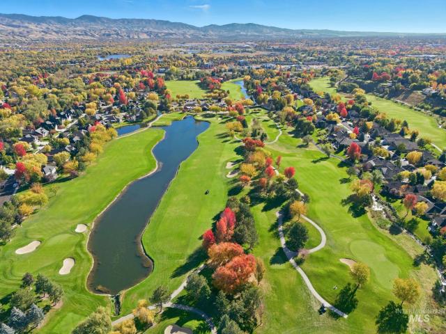 1007 W Oakhampton Dr, Eagle, ID 83616 | MLS #98977 | Compass