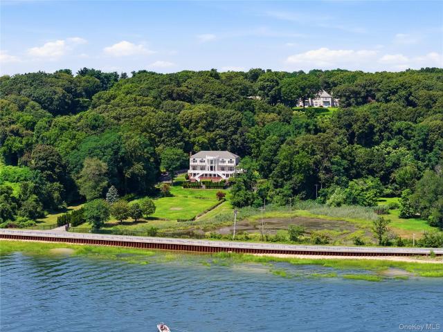 1007 W Shore Road