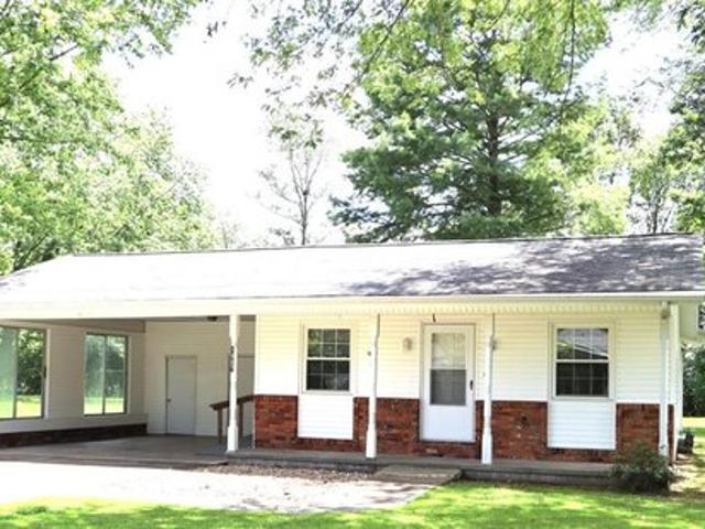 1007 Westport Dr, Dexter, MO 63841