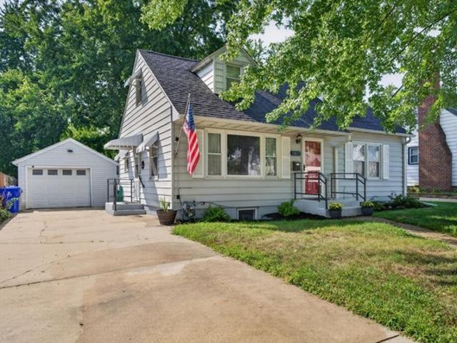 1007 11th Ave NE, Rochester, MN 55906