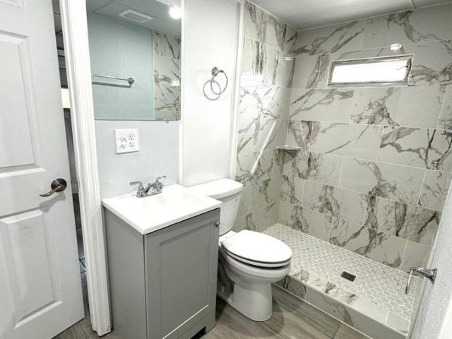 1007 51st Ave W 2 Bedroom Apartment for Rent at 1007 51st Ave W, Bayshore Gardens, FL 34207 Oneco