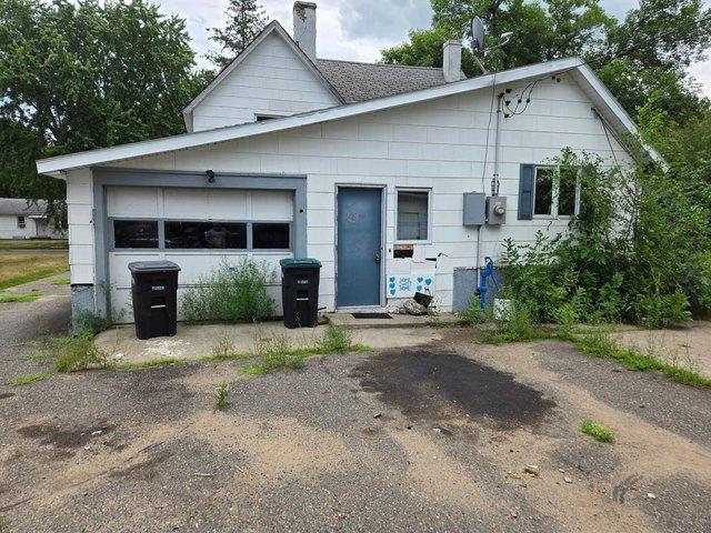 1007 7th St NE, Little Falls, MN 56345