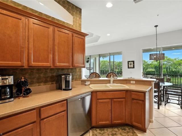 10080 Valiant Ct, Unit 202, Fort Myers, FL 33913 | MLS #226015