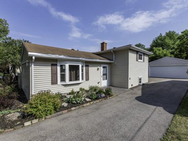 10081 W Pickford Ave, Beach Park, IL 60099